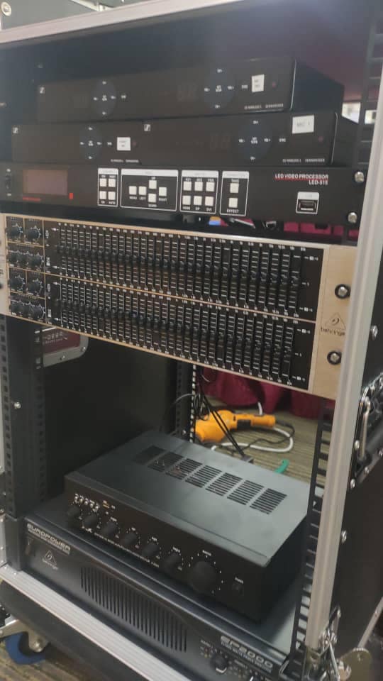 Sistem Audio Baharu Di Dewan Anugerah. - ktwklits.NET